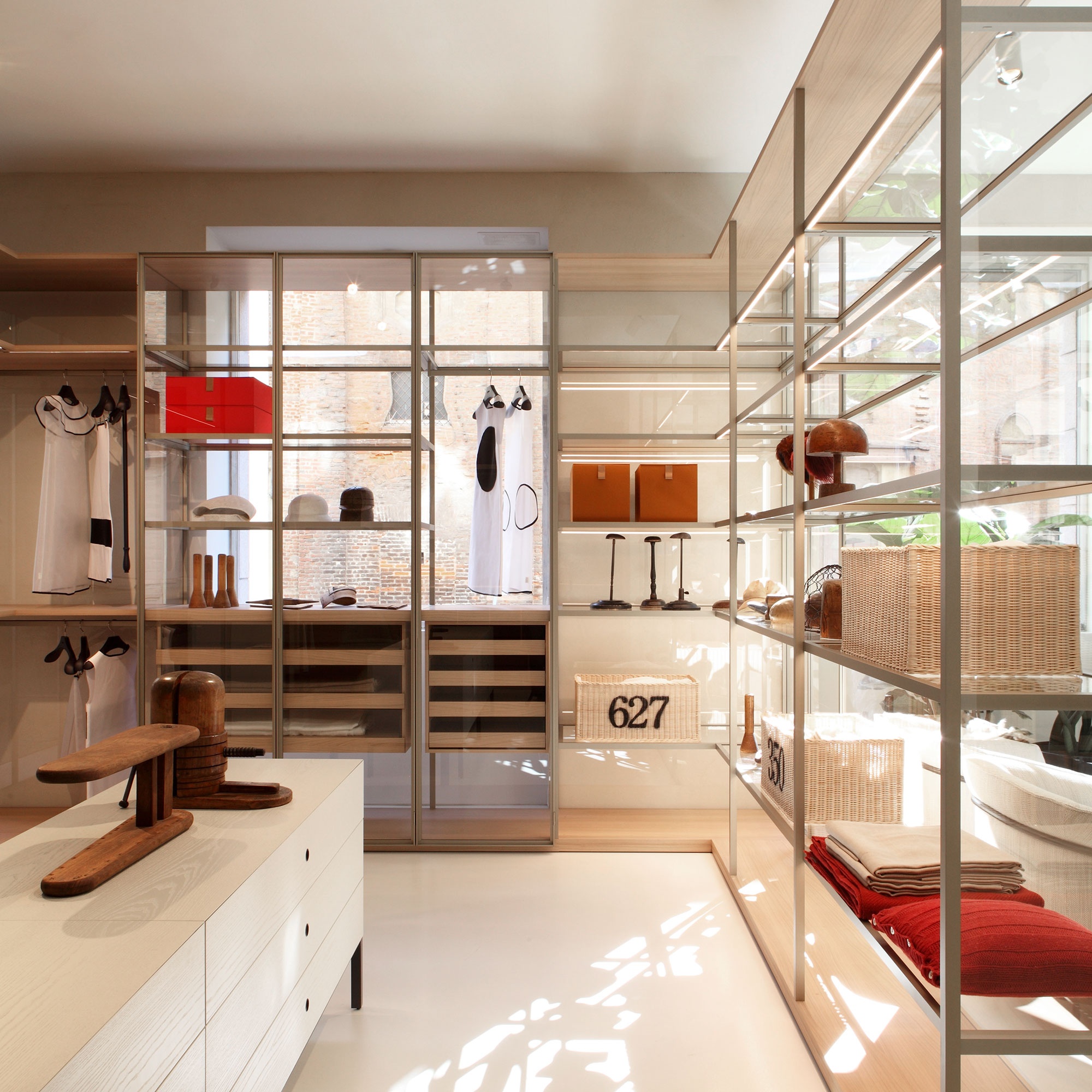 Porro S.p.A. - Italian design